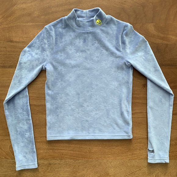 Teddy Fresh | Tops | Teddy Fresh X Looney Tunes Velvet Turtle Neck Crop ...